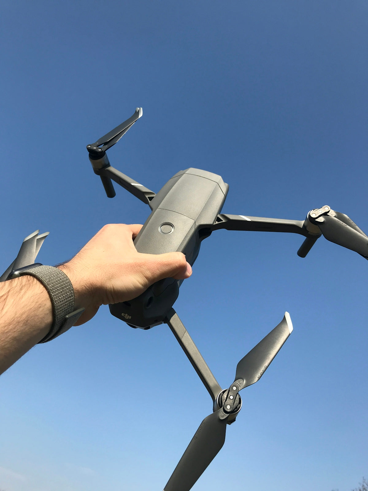 An Educational Guide to Flying Your First Beginner Drone – Contixo Drones